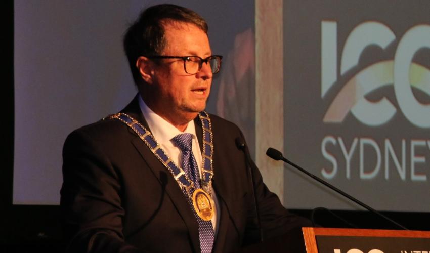 Professor Steve Robson on health workforce round table meeting ...